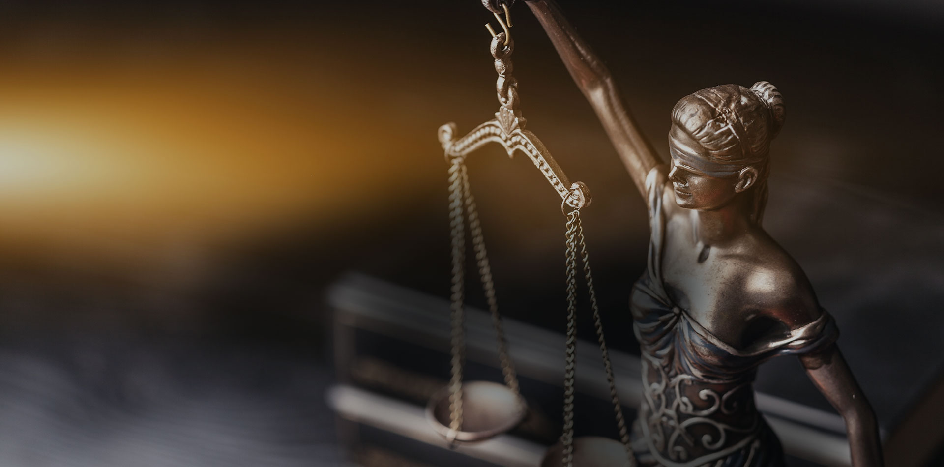 Home 1 - One Page - Advokat Amra Suljević - Attorney at Law